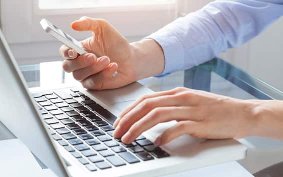 Smart working nella Pubblica amministrazione: altri 3 mesi per i fragili | Sky TG24