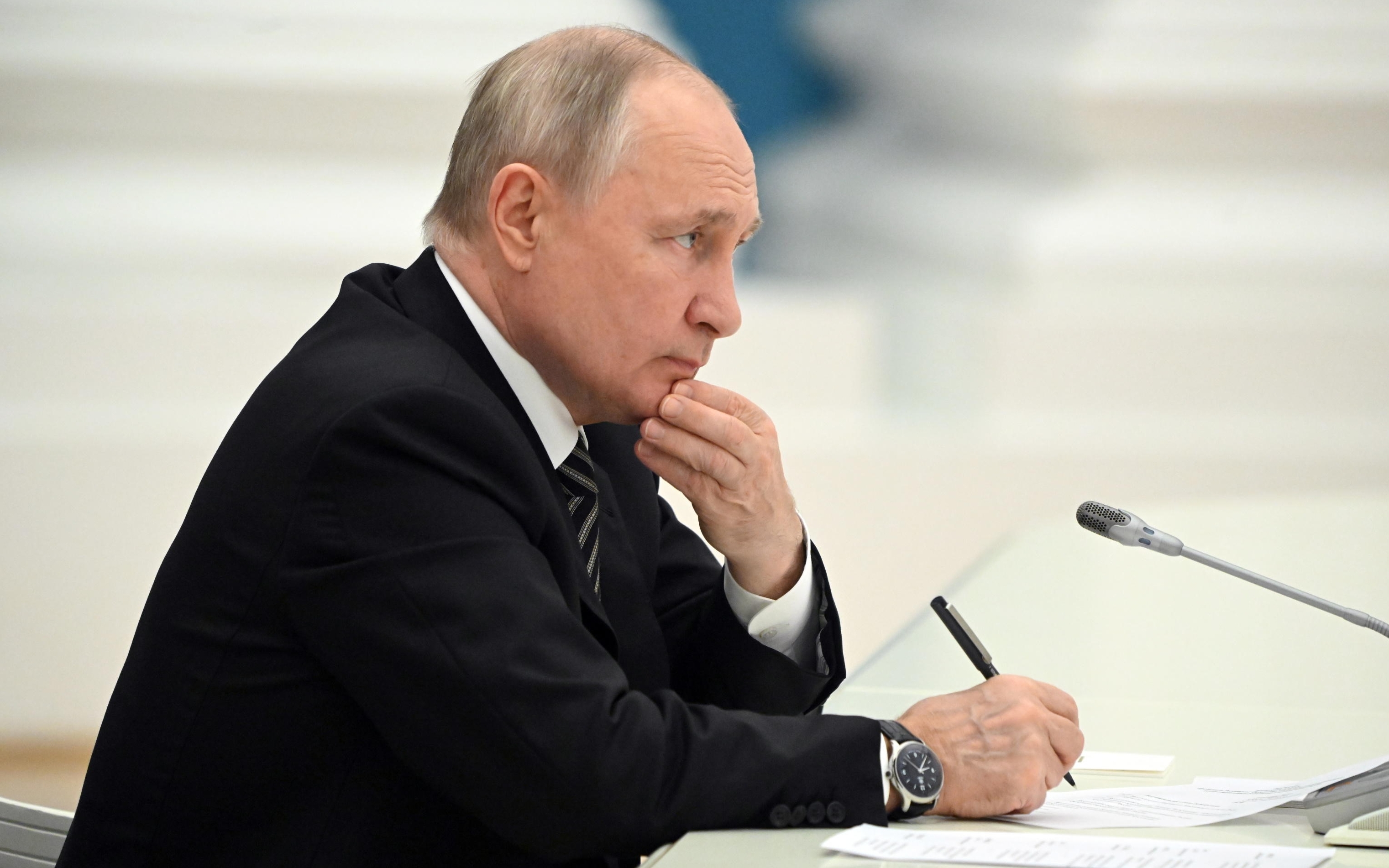 Salute Putin, cosa accadrebbe in Russia in caso di morte o dimissioni ...