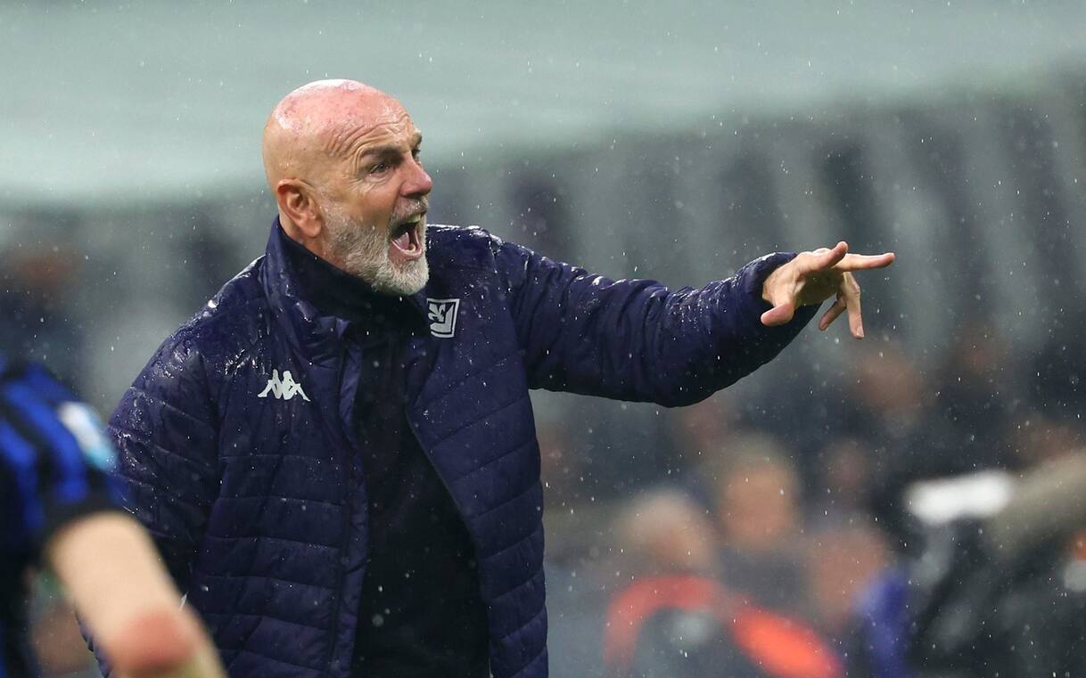 Calcio, Stefano Pioli è stato esonerato dalla Fiorentina | Sky TG24