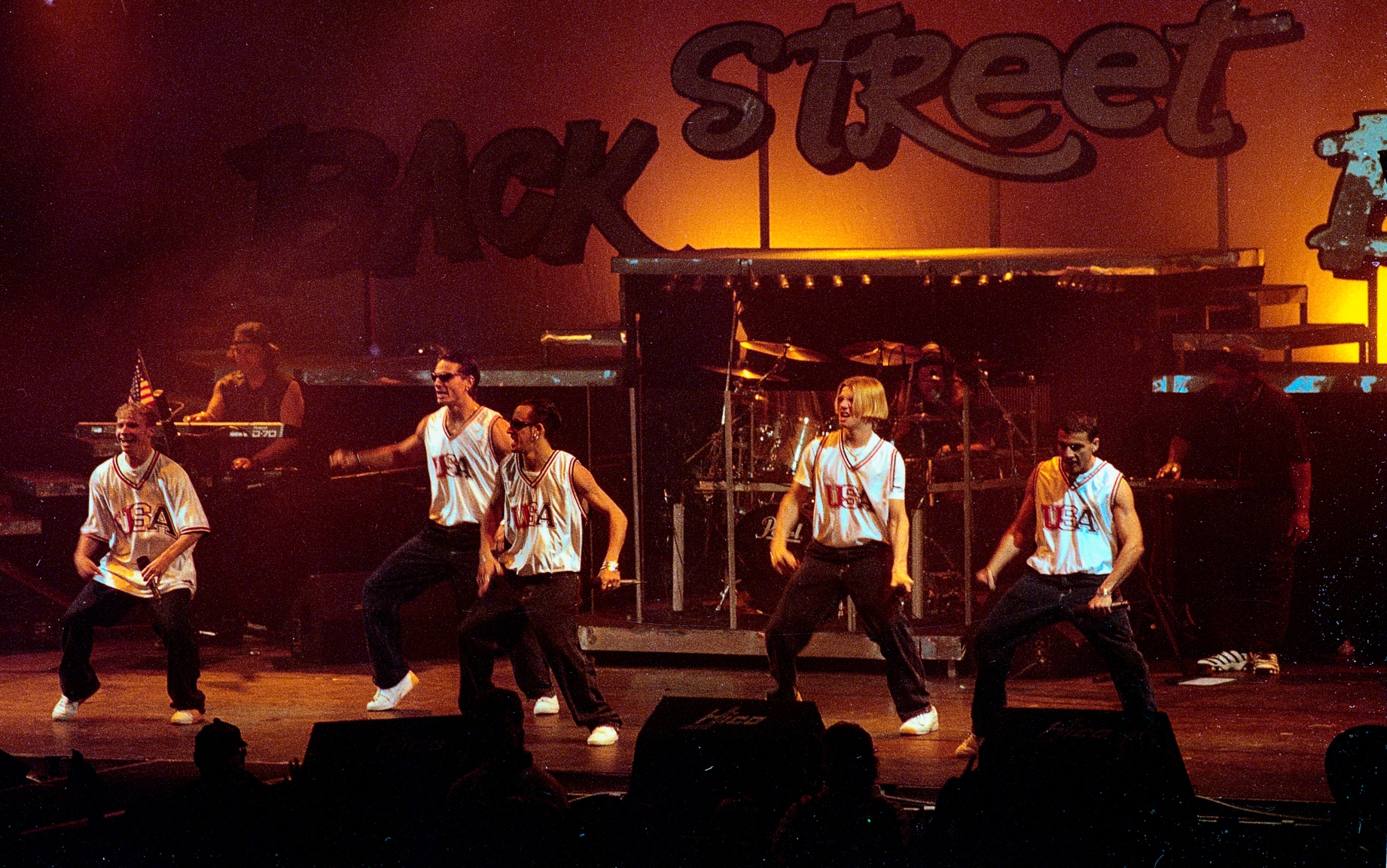 Nick Carter compie 45 anni, la sua storia dai Backstreet Boys alla ...