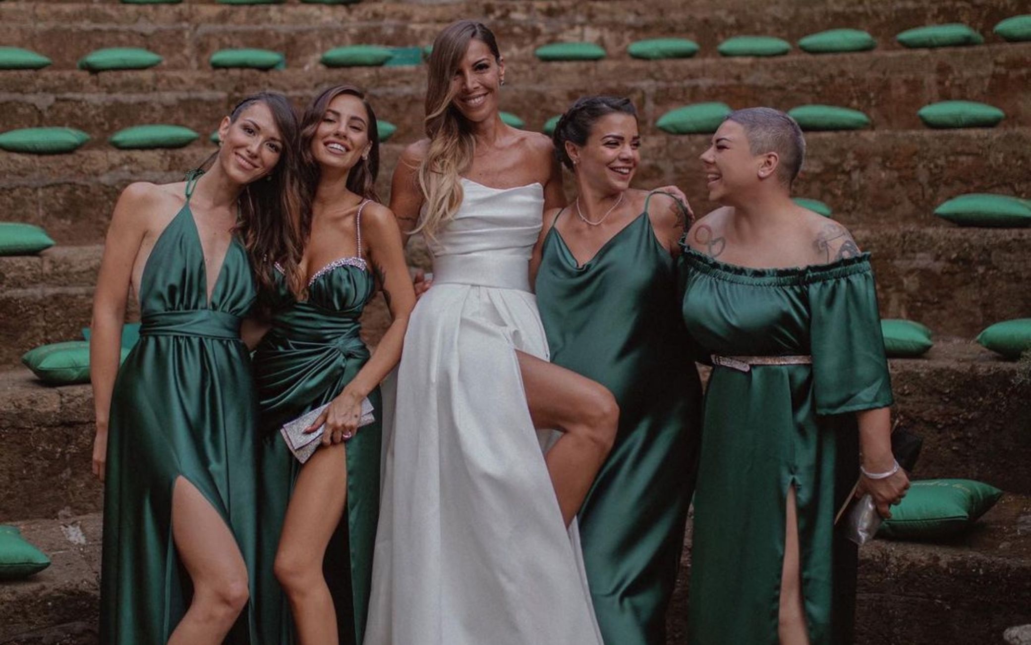 Giulia De Lellis con Carlo Gussalli al matrimonio della sorella ...