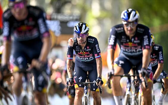 Roglic si ritira dal Tour de France 2024 dopo la caduta nella 12^ tappa | Sky Sport