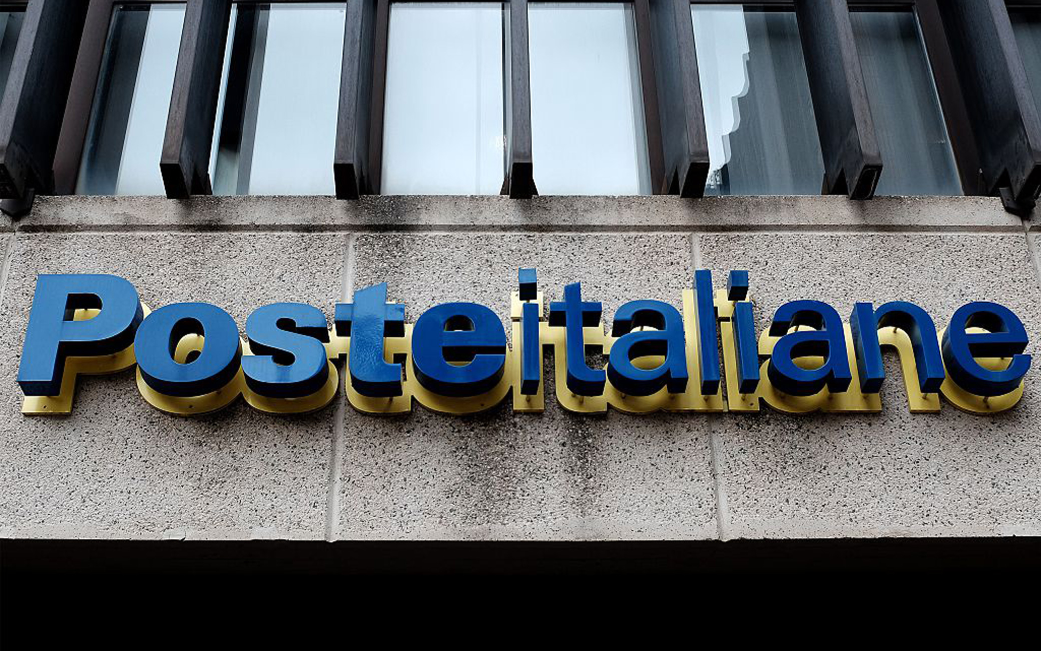 Poste Italiane lancia PosteGoFresh, primo servizio di delivery per ...