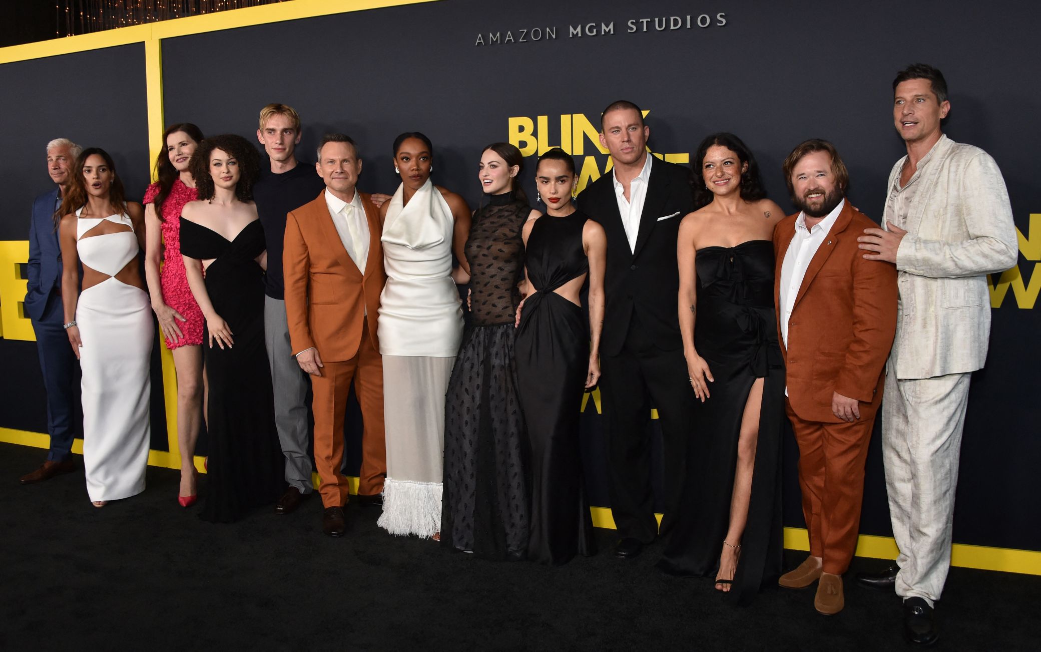 Blink Twice, Zoë Kravitz e Channing Tatum col resto del cast alla ...