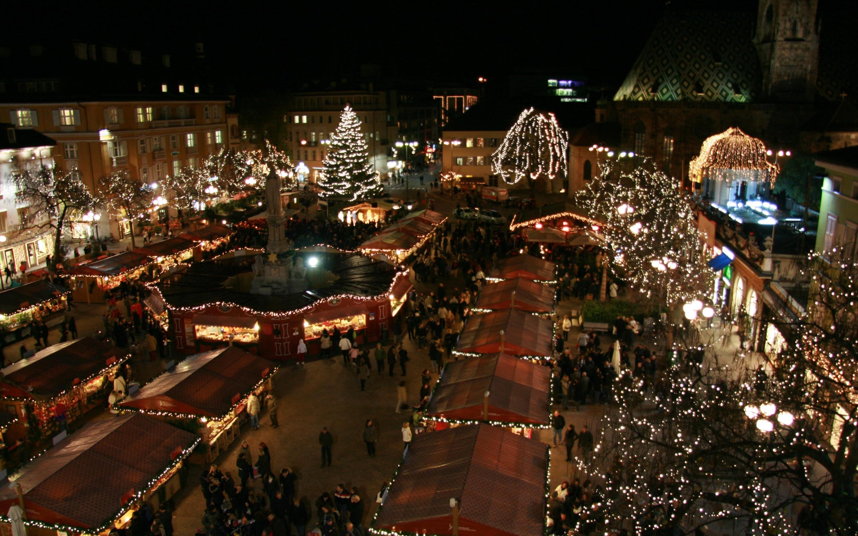 Mercatini di Natale 2024, i più belli d'Italia: da Bolzano a Napoli ...