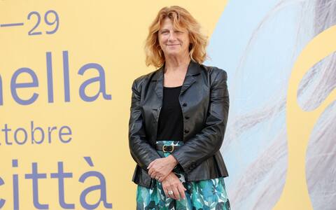 Angela Finocchiaro compie 70 anni, i suoi personaggi più famosi. FOTO ...