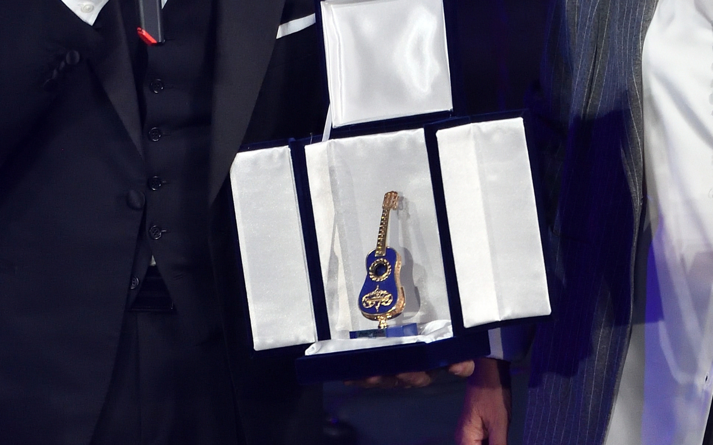 Premio Tenco 2024, tutti i finalisti da Diodato a Calcutta | Sky Tg24