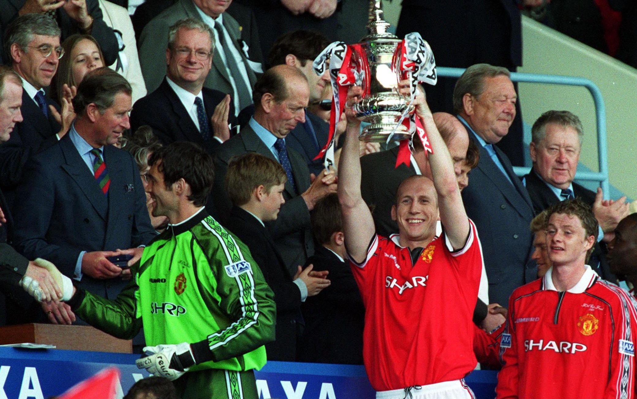 Manchester United-Milan, i 10 calciatori che hanno giocato con entrambe ...