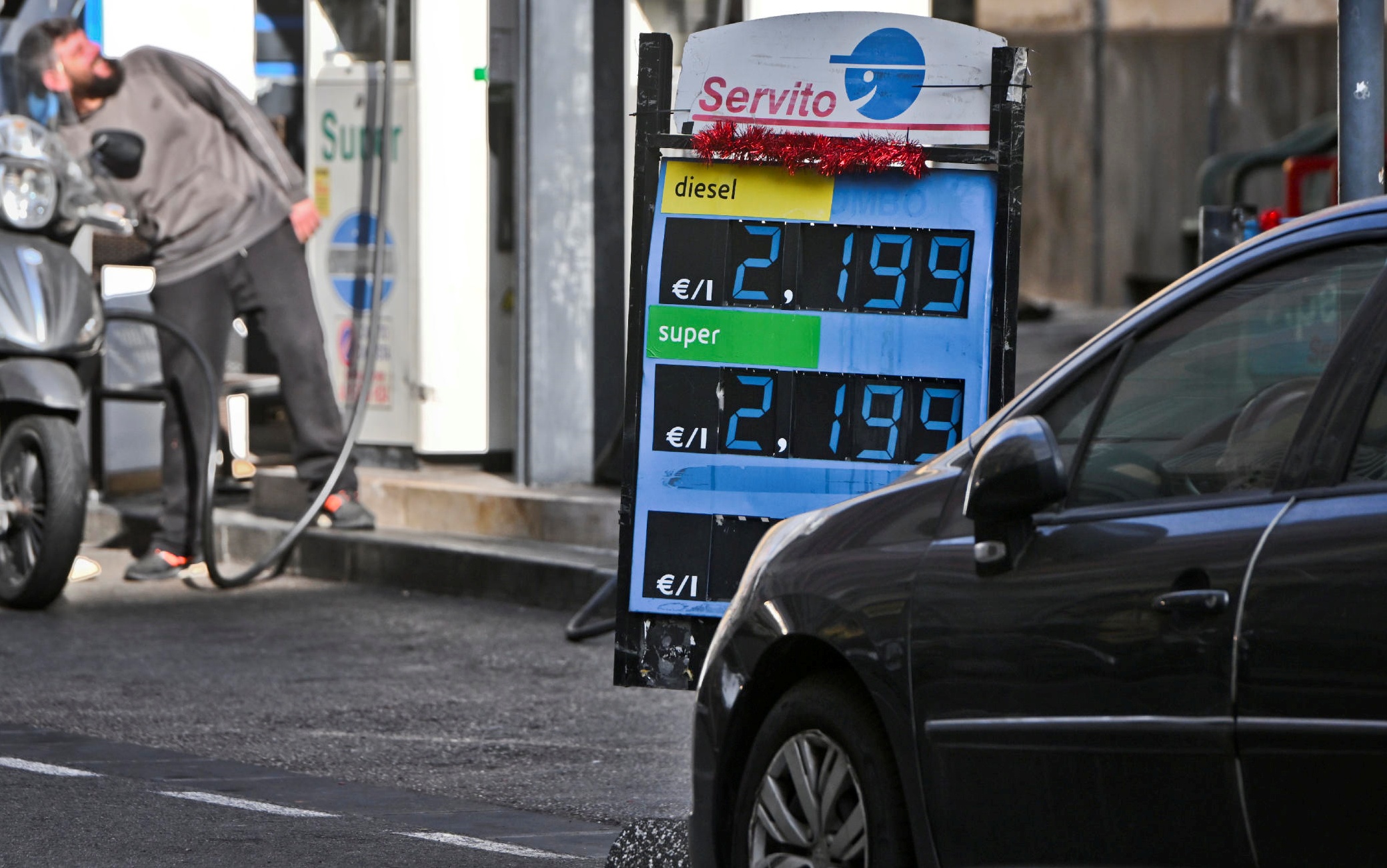 Prezzi benzina e diesel, ecco le province italiane dove costa meno ...