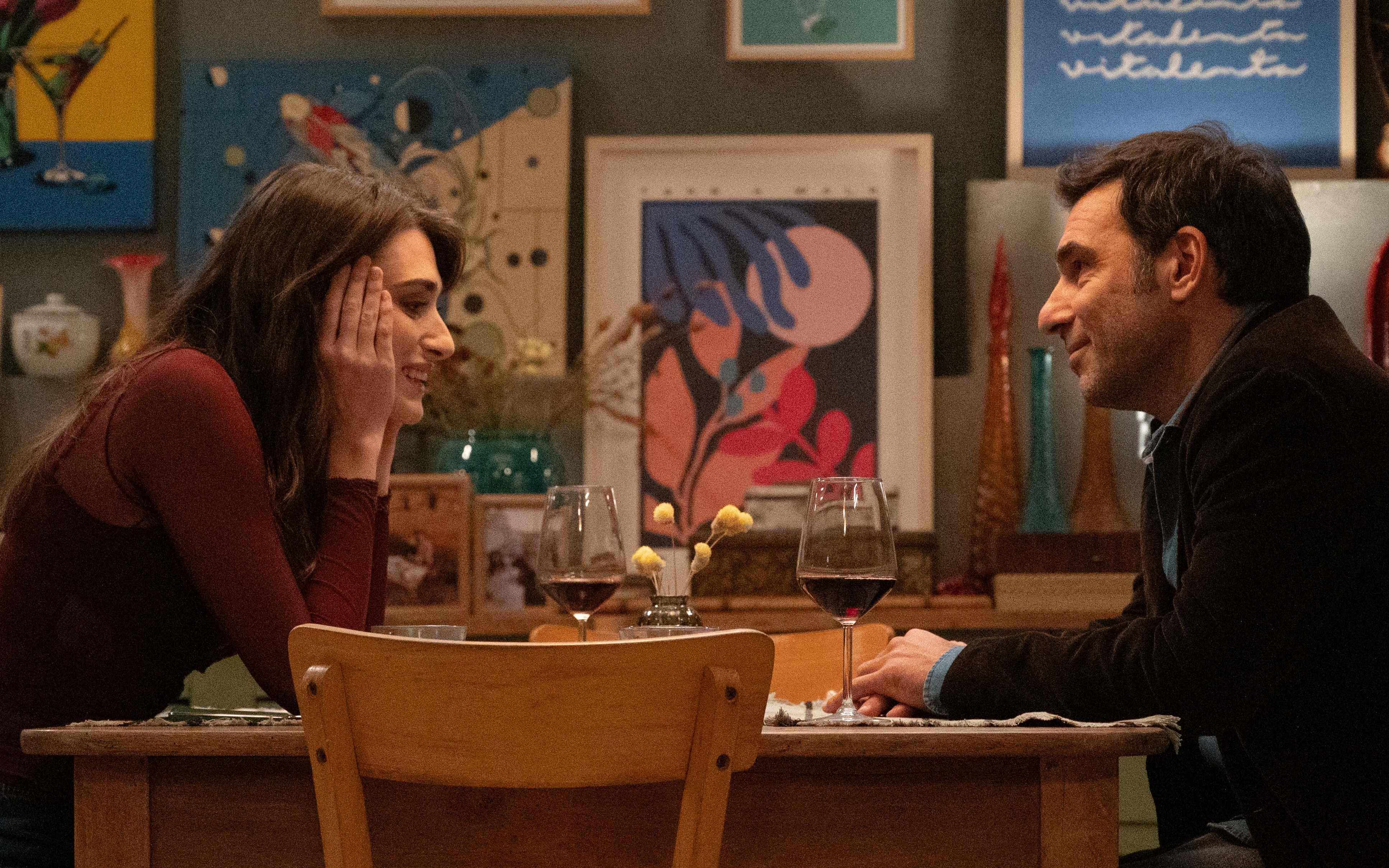 Follemente, il cast del film di Paolo Genovese con Edoardo Leo e Pilar ...