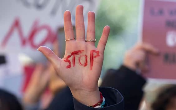 L'ex pornostar Waima Vitullo parla della violenza dell'ex: 'Solo unite ...