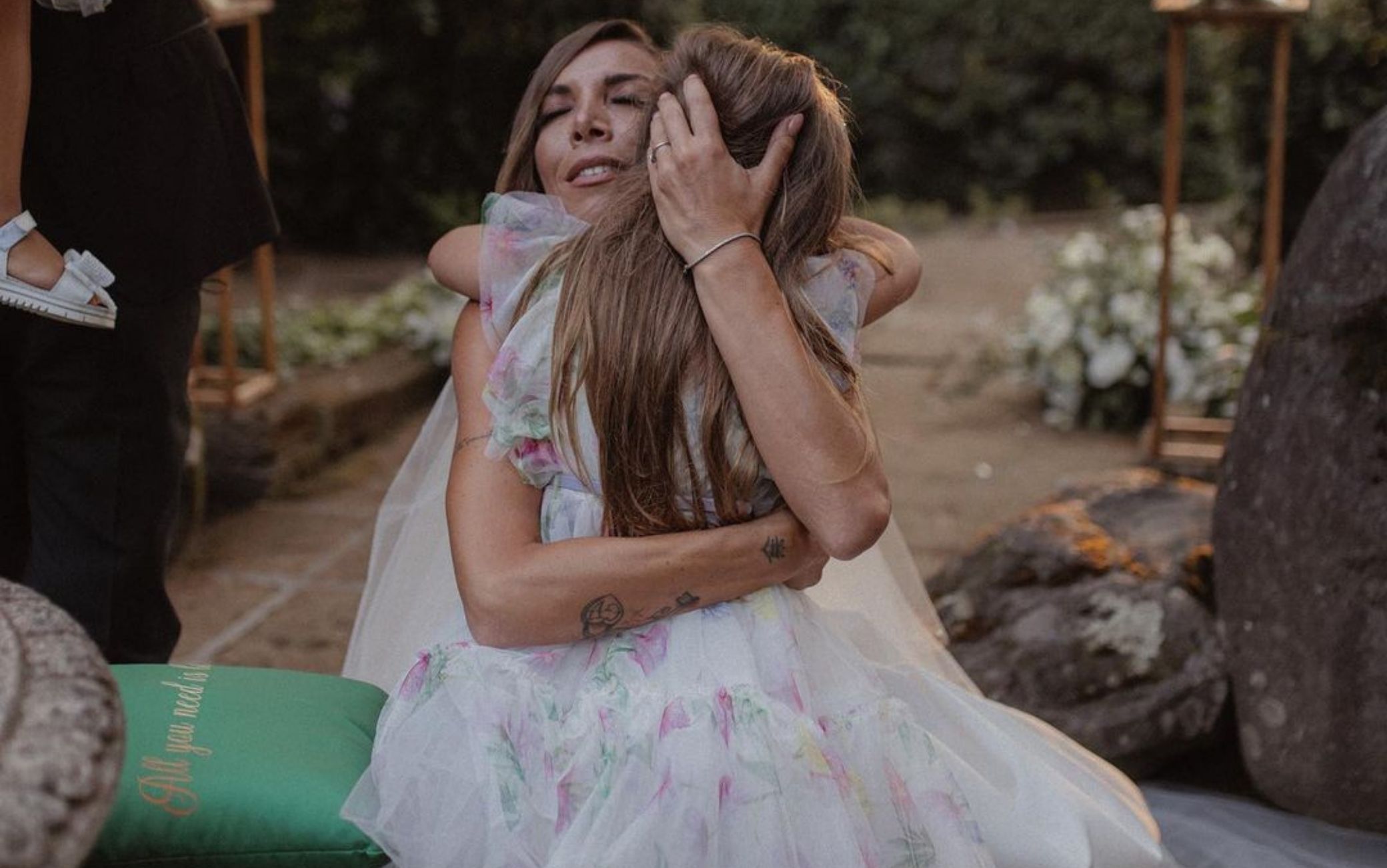 Giulia De Lellis con Carlo Gussalli al matrimonio della sorella ...