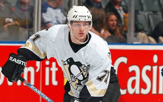 Konstantin Koltsov, morto ex campione di hockey fidanzato della ...