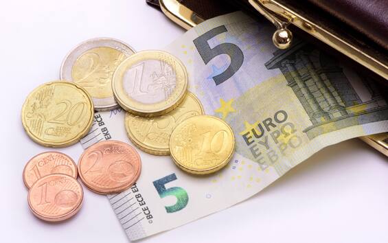 Manovra 2024, come cambiano gli stipendi con la riforma Irpef e il taglio del cuneo | Sky TG24