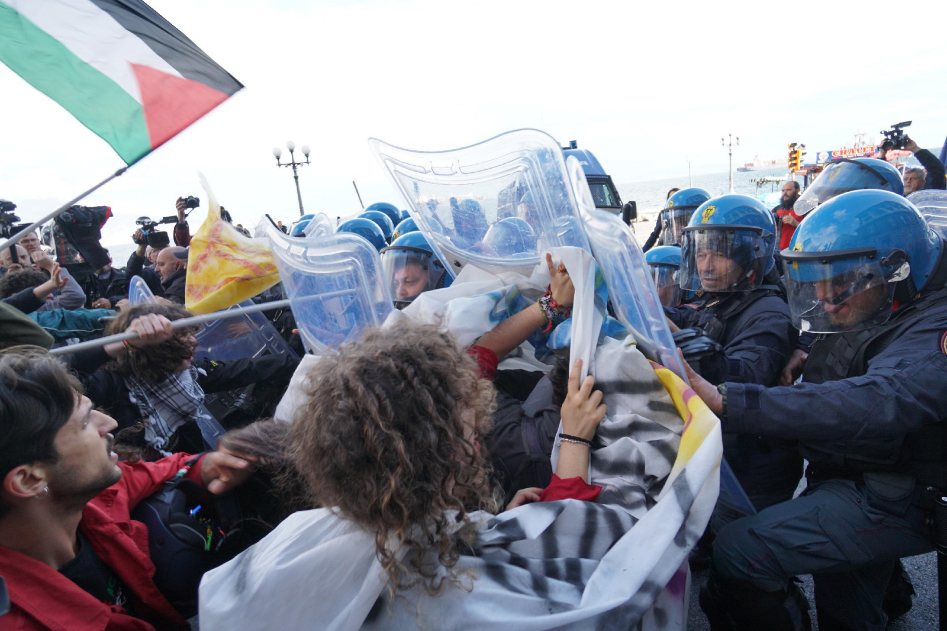 Vannacci evoca la X Mas: 'Fate una Decima sul mio nome' | Sky TG24