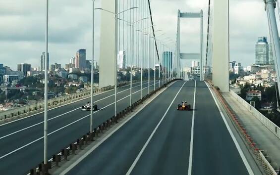 Formula 1, GP Turchia: Red Bull-Alpha Tauri, spettacolo per le strade ...