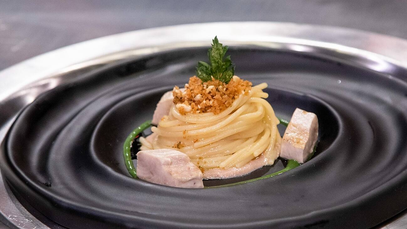 Masterchef: Spaghetti alla mediterranea con sgombro in carpione | Sky