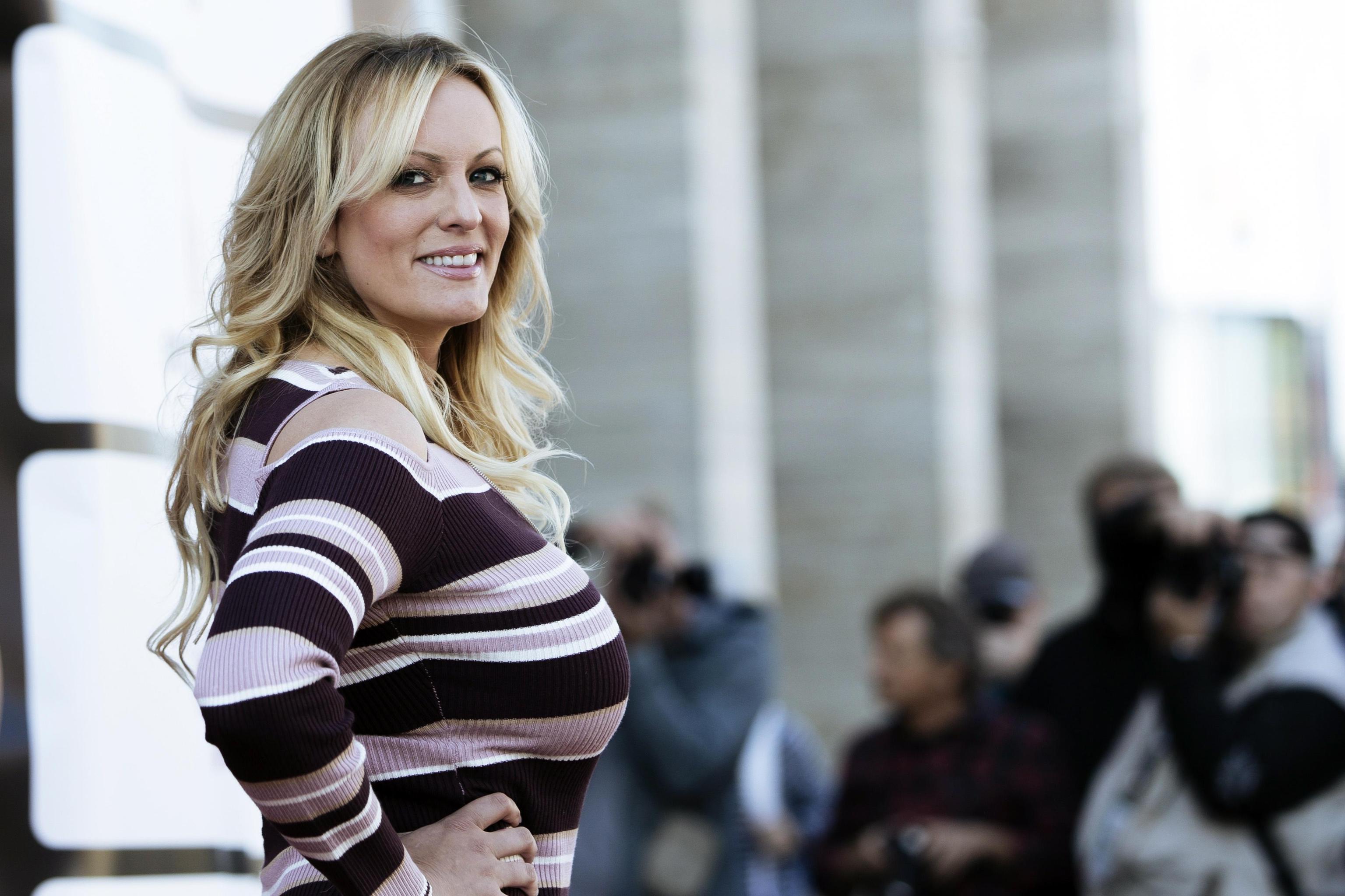 Chi è Stormy Daniels, la ex pornostar che ha fatto condannare Donald ...