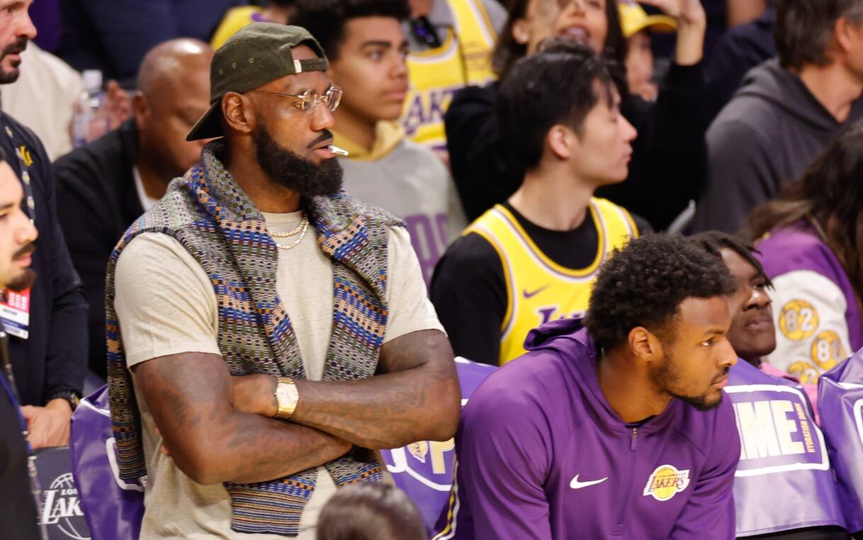 NBA, LeBron James potrebbe essere mandato in G League | Sky Sport