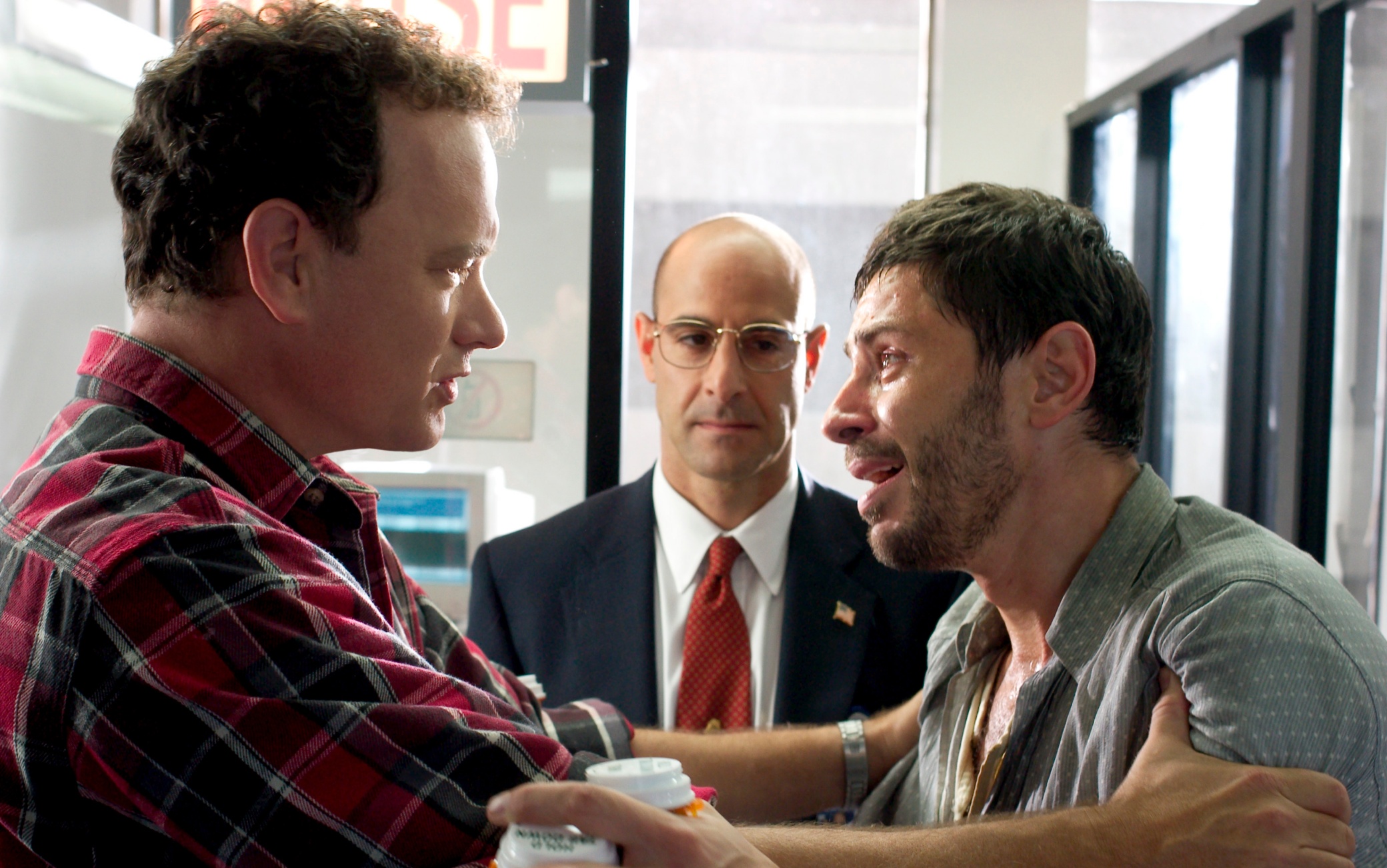 'The Terminal', 20 anni fa usciva il film con Tom Hanks ispirato da una ...
