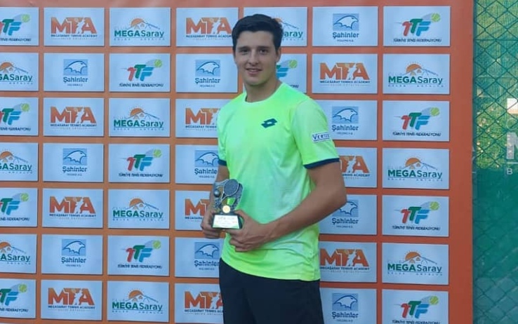Luciano Darderi, chi è il tennista italiano: carriera, risultati e ...