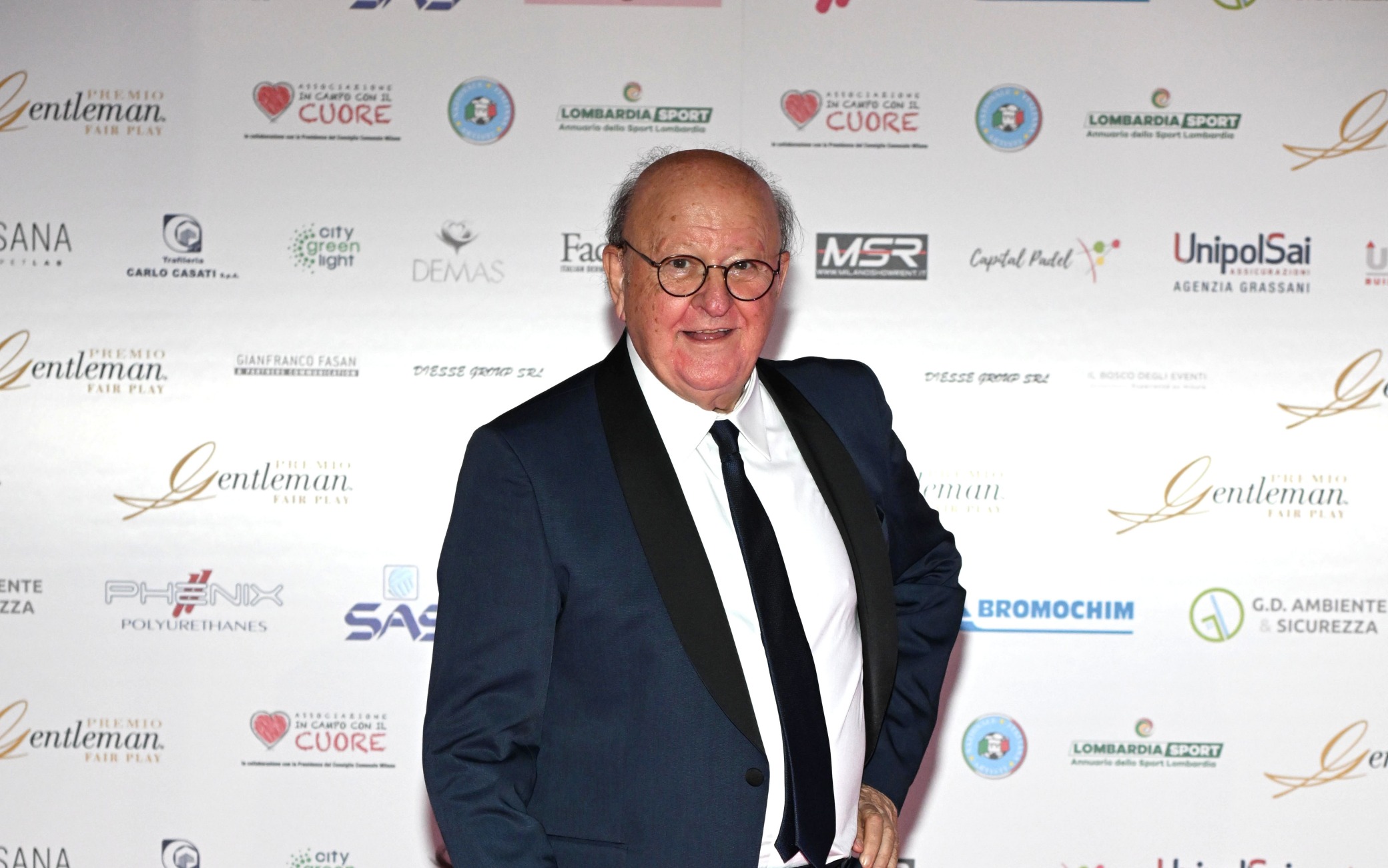 Massimo Boldi compie 80 anni, i personaggi più noti da Corrado Minozzi ...