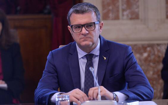 Pavia, busta con un proiettile inviata al vicepresidente del Senato ...