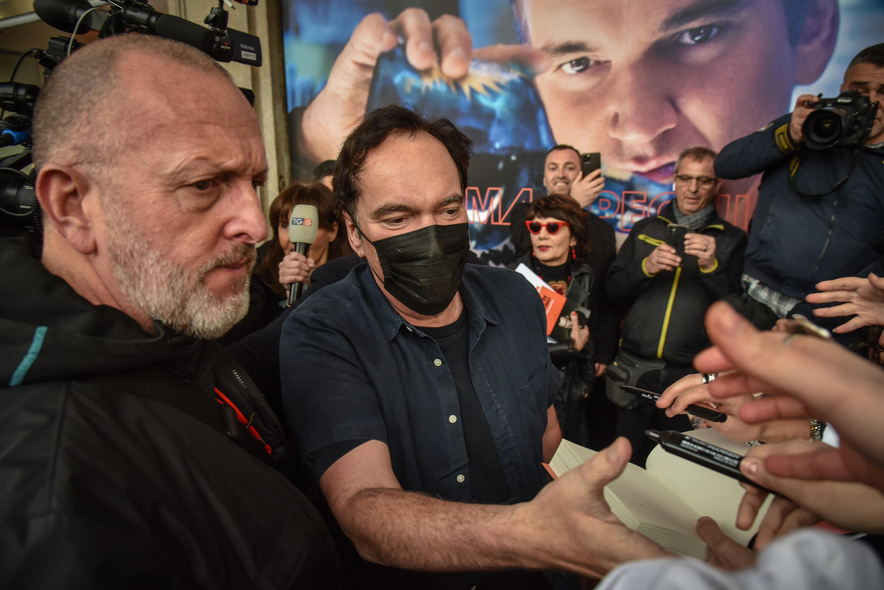 Tarantino a Milano, folla per la presentazione del libro 'Cinema Speculation'. FOTO | Sky TG24