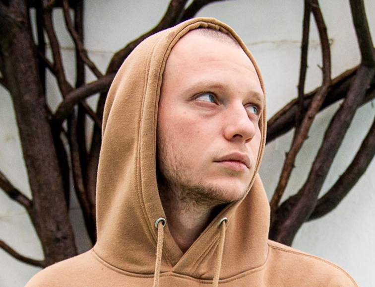 Selmi presenta l'album Perderci nell'Attimo: 'La sfida è spingere il ...