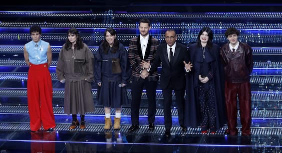 Scaletta Sanremo 2025, seconda serata: i cantanti in ordine di uscita e ...