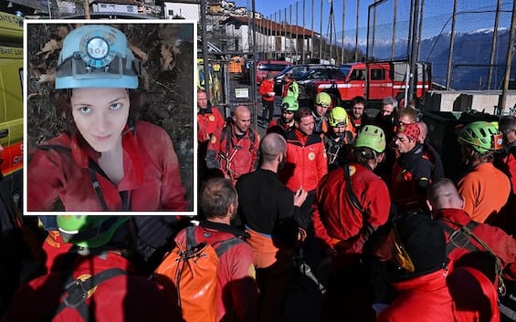 Ottavia Piana, speleologa bloccata in una grotta: barella fuori nelle ...