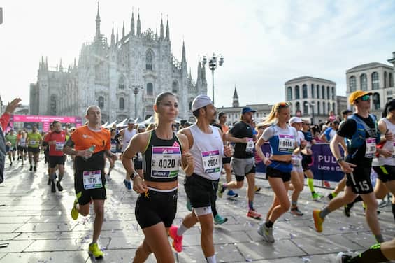 Maratona di Milano 2025: partecipanti, percorso e strade chiuse | Sky TG24