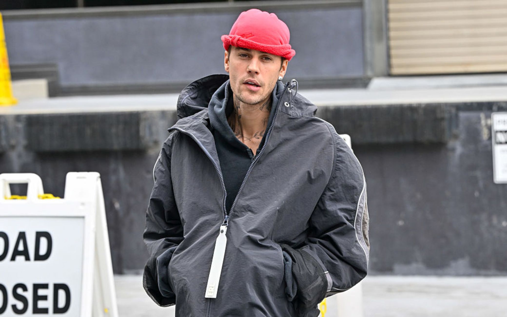 Justin Bieber ha pubblicato a sorpresa il nuovo album Swag I Sky TG24