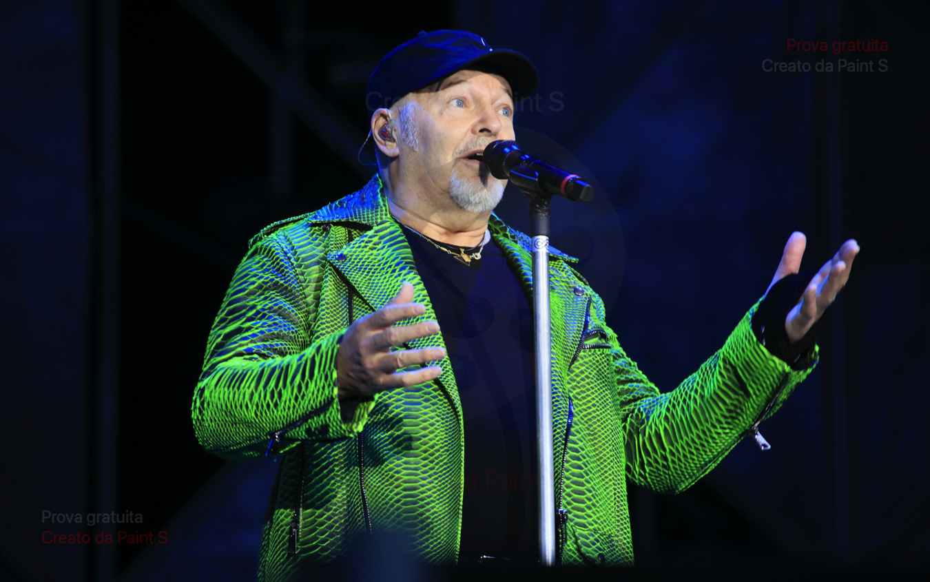 Vasco Rossi in concerto a Bologna, ecco com'é andata. FOTO I Sky TG24