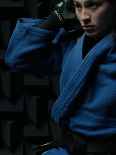 Agon, il film debutto di Giulio Bertelli: ecco perché vederlo. La recensione | Sky TG24