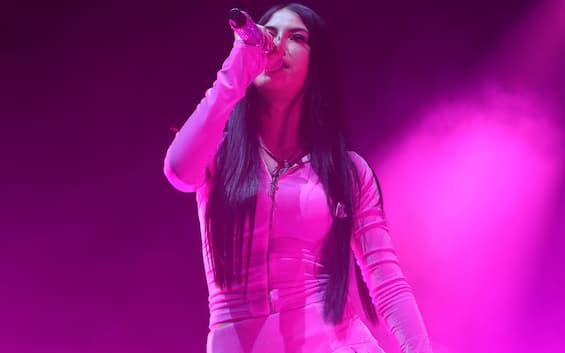 Anna Pepe in concerto, annunciato il primo tour nei Palasport per il ...