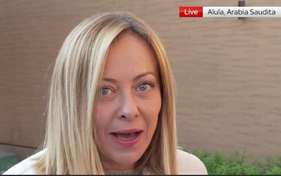 Giorgia Meloni in Arabia Saudita: 'Sui dazi lo scontro non conviene a ...