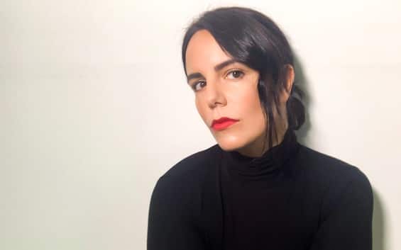 Libri, l'intervista a Ilaria Rossetti su 'La fabbrica delle ragazze ...