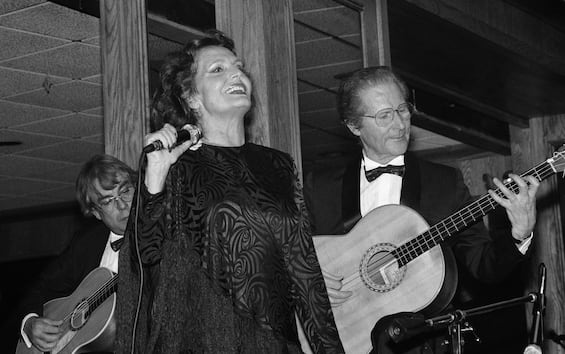 Amália Rodrigues, 100 anni fa nasceva la regina del Fado: le sue ...