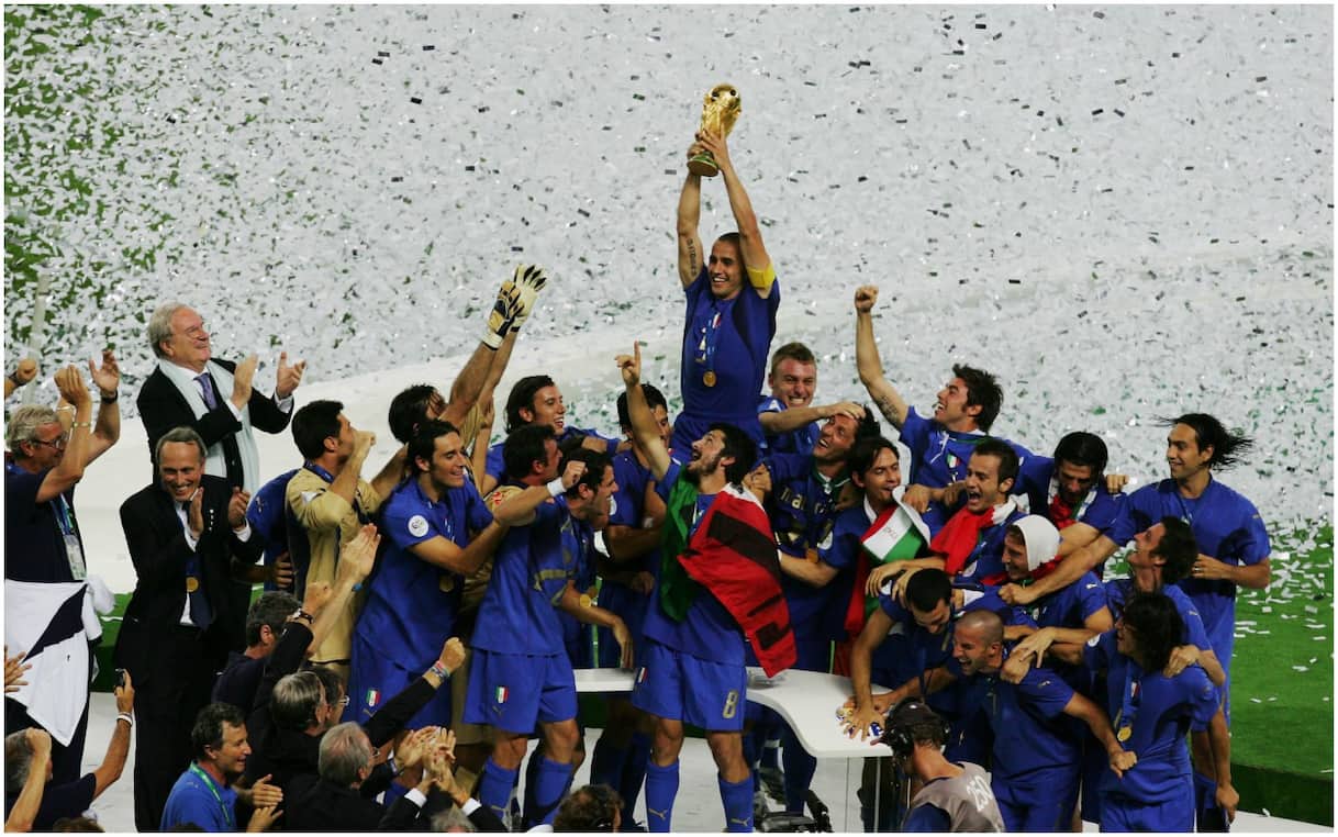 De Rossi e i giocatori dell'Italia campione del mondo 2006: chi gioca ...