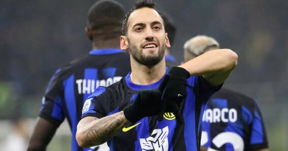 Inter, Calhanoglu sceglie la sua squadra ideale di calcetto | Sky Sport