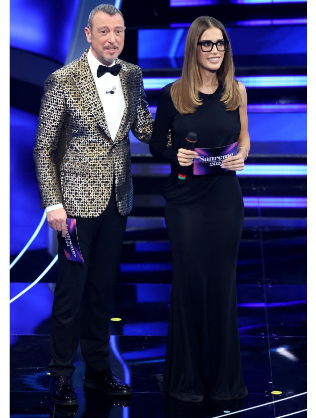 Look Sanremo 2024, le pagelle ai vestiti della terza serata, da Sabrina ...