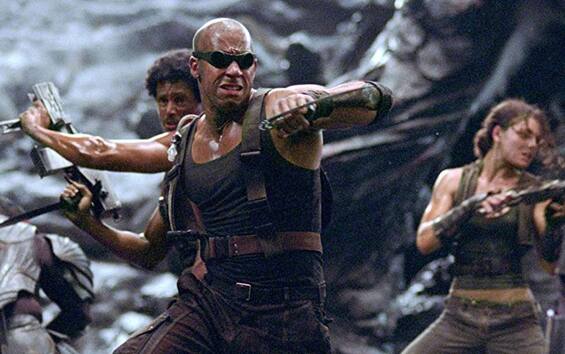 Vin Diesel torna a vestire i panni di Riddick nel film Riddick: Furya