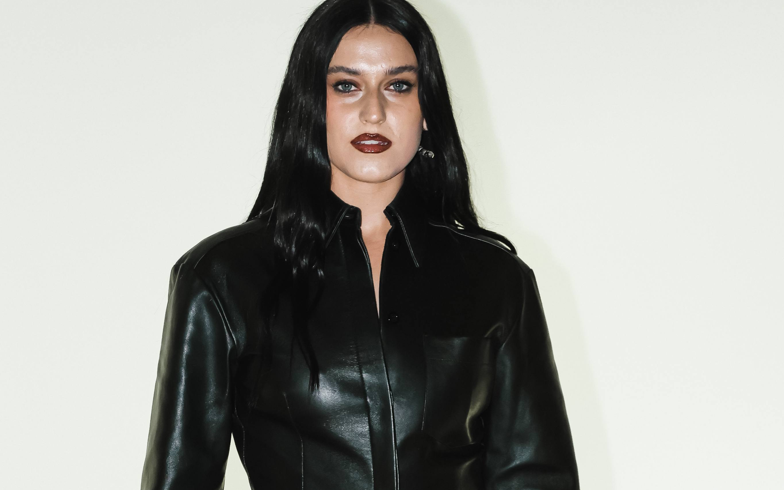 La canzone di Gaia a Sanremo 2025, testo e significato di Chiamo io ...