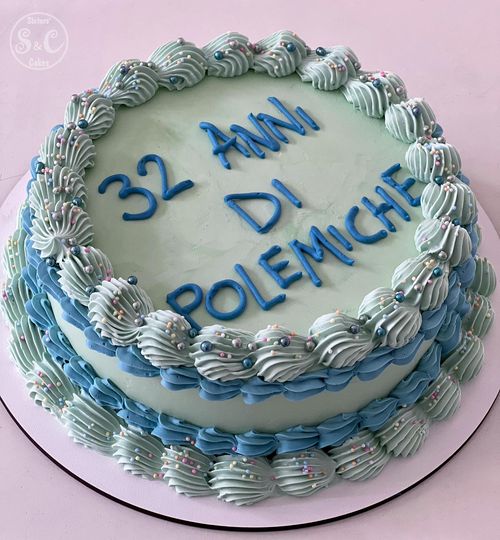 Ugly Cakes Il Fenomeno Italiano Delle Torte Brutte Con Scritte Divertenti Che Spopola Sui