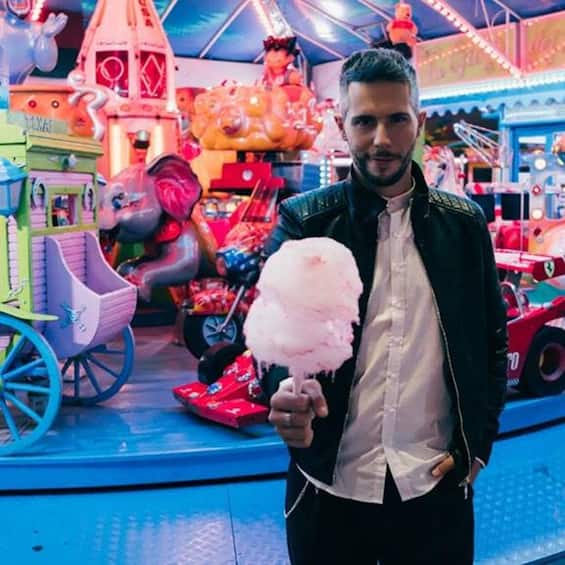 Joe Balluzzo sorride con Scusami ma sono Felice: il video | Sky TG24