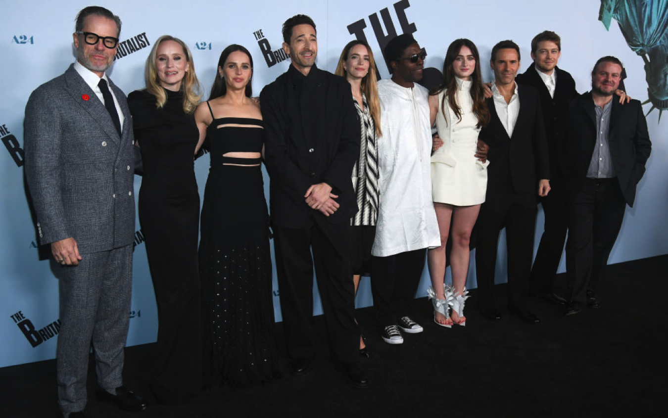 The Brutalist, il cast del film con Adrien Brody e Felicity Jones. FOTO ...