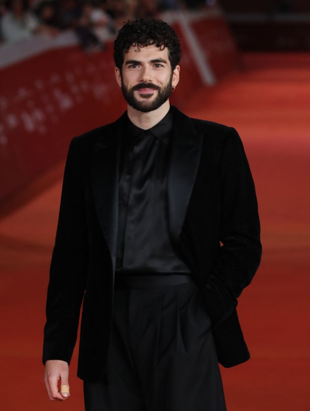 Nuovo Olimpo, il cast del film di Ferzan Ozpetek sul red carpet della ...