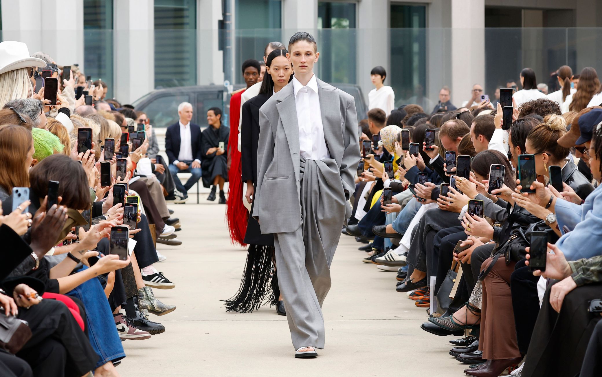 Milano Fashion Week, il calendario delle sfilate Autunno/Inverno 2025 ...