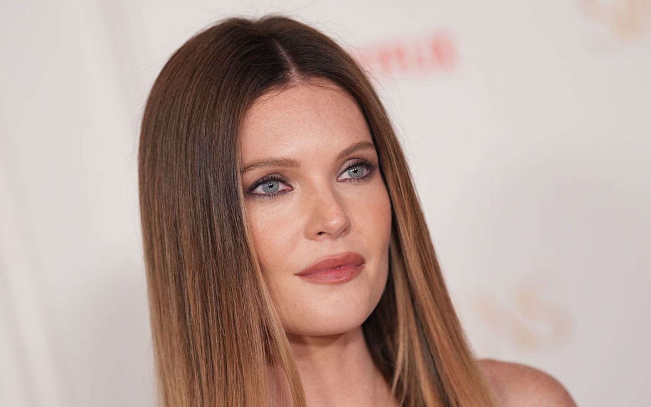 Sirens, il cast della serie tv con Julianne Moore e Milly Alcock. FOTO ...